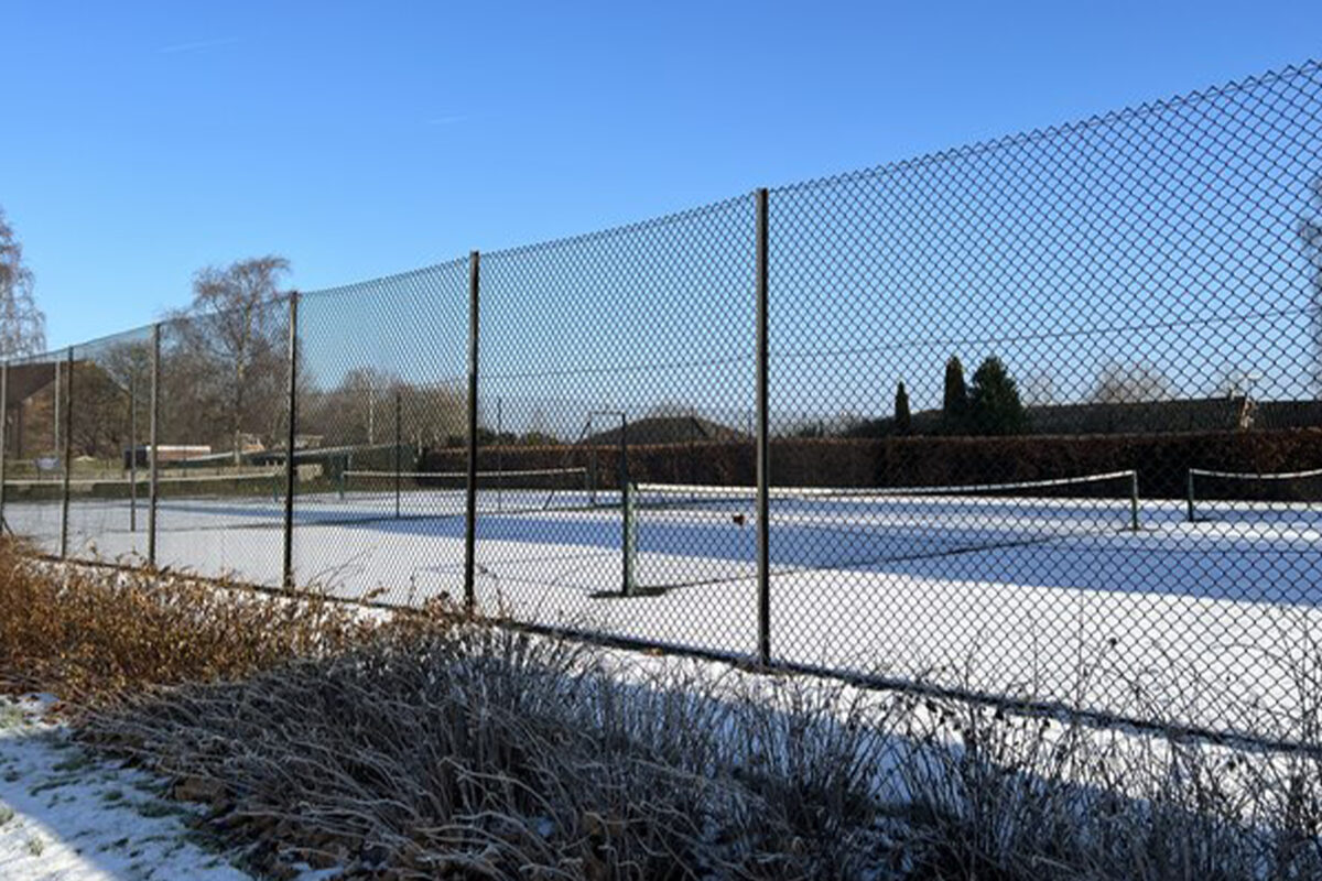 Weather-Ready Tennis: How to Prepare for Colder Court Conditions – Solinco®