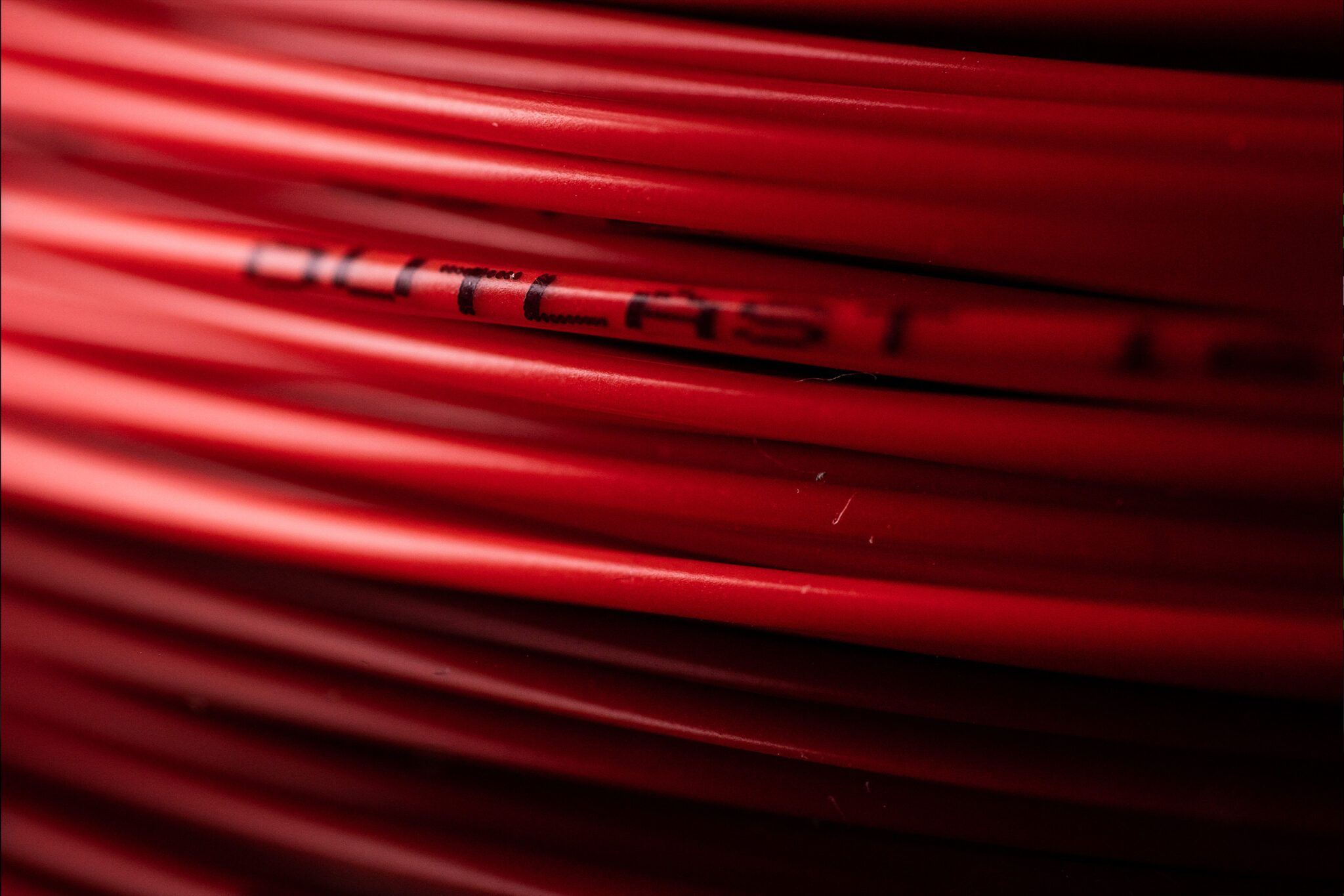 Shaped vs. Round Strings – Which is Right for You? Find out here – Solinco®